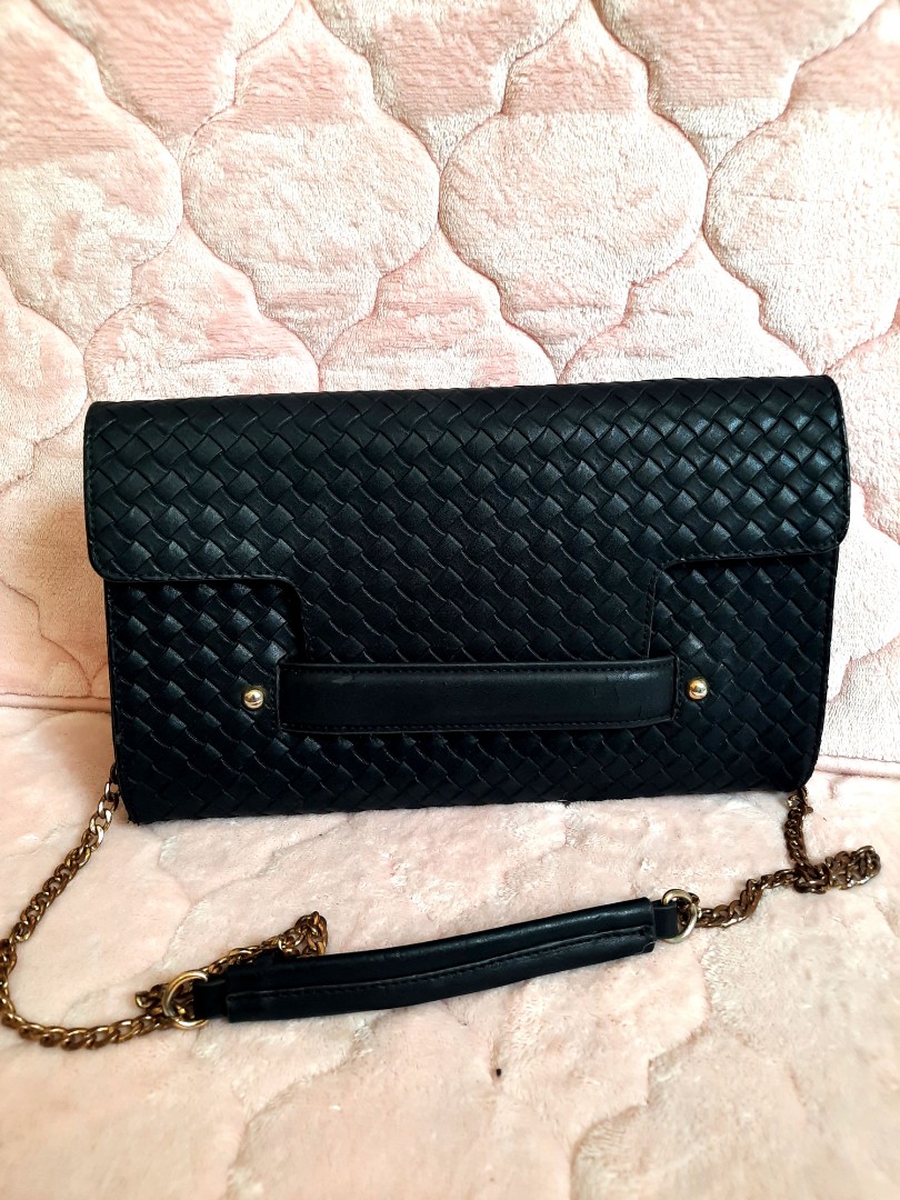 Hot wind kili bag, Women's Fashion, Bags & Wallets, Shoulder Bags on ...