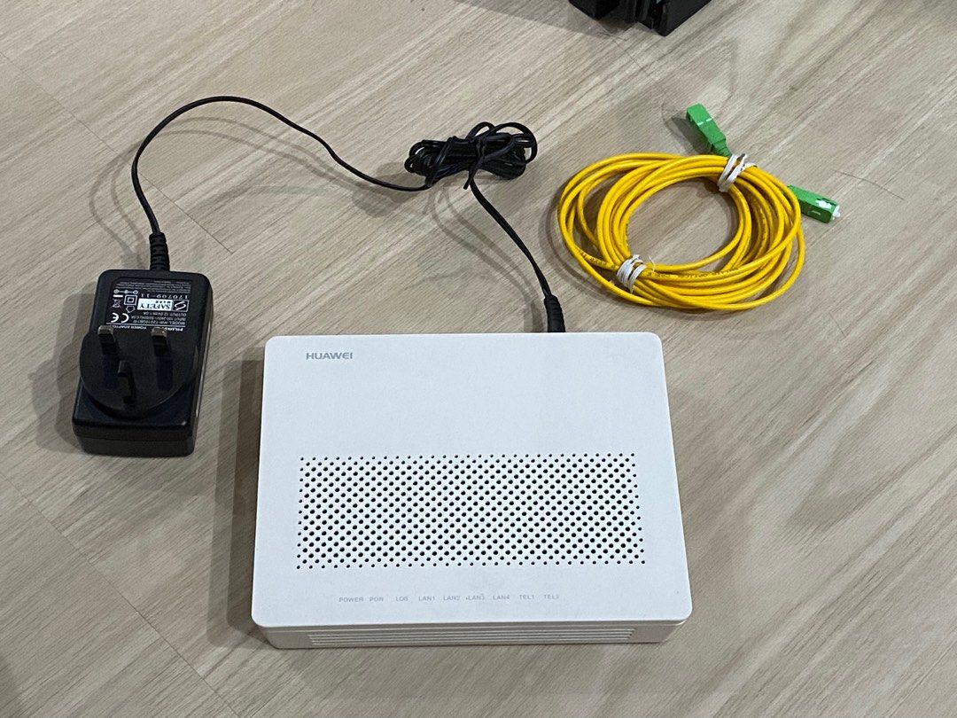 Huawei EchoLife HG8240H GPON Terminal, Computers & Tech, Parts ...