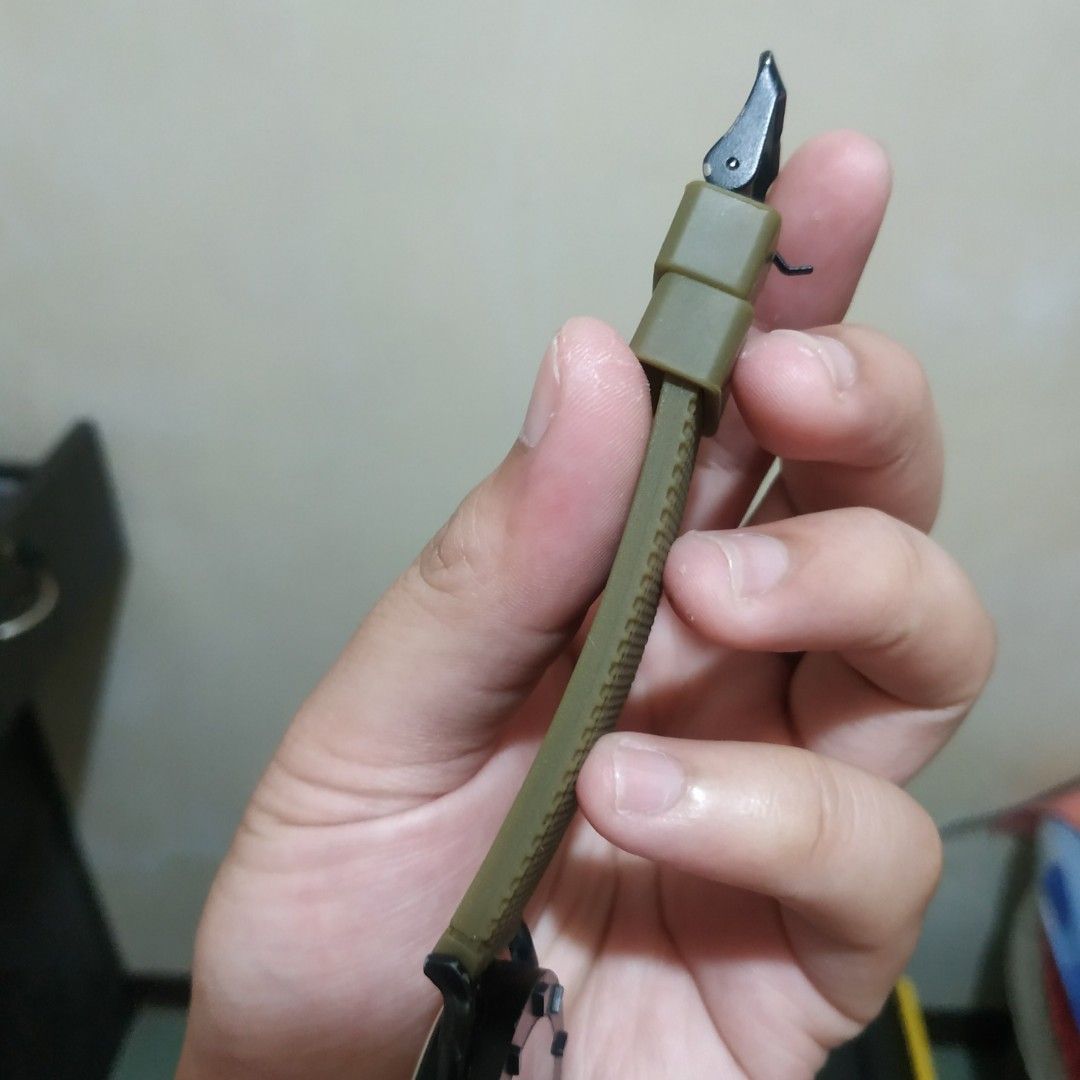 Hysteric Glamour Watch, Men's Fashion, Watches & Accessories, Watches ...