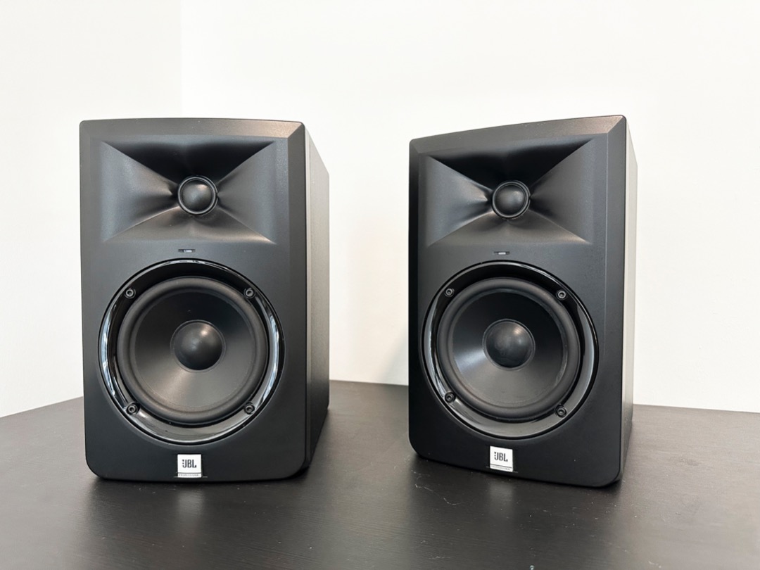 JBL LSR305 Monitor Speaker (MK I), Audio, Soundbars, Speakers ...
