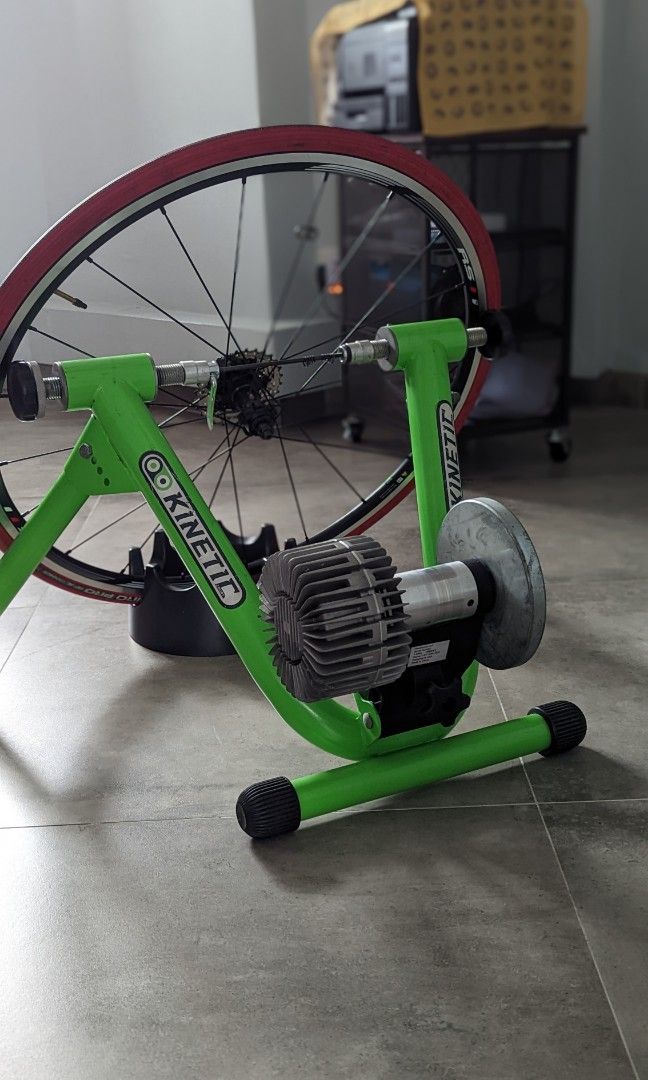 Kurt Kinetic turbo trainer with training wheel, Sports Equipment ...