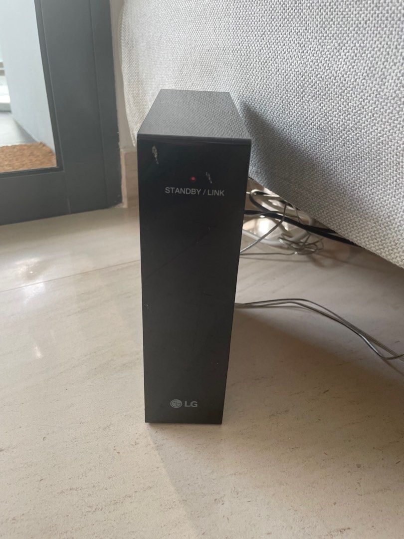 LG SK8Y Dolby Atmos Soundbar + Subwofer + Surround speakers SPK8 Home ...