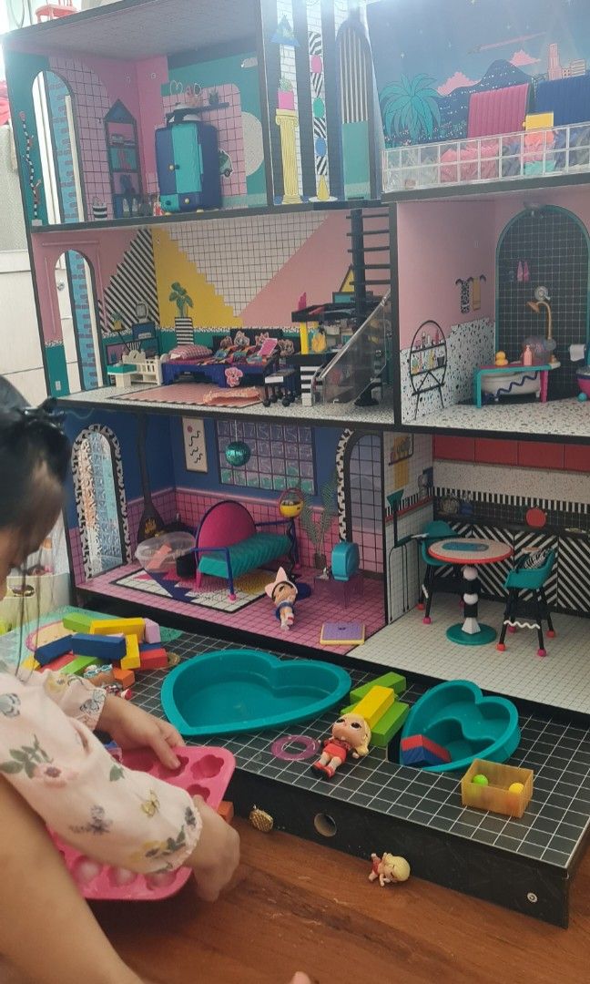 LOL Surprise OMG 4 in 1 Glamper Van Toys, Hobbies & Toys, Toys & Games ...