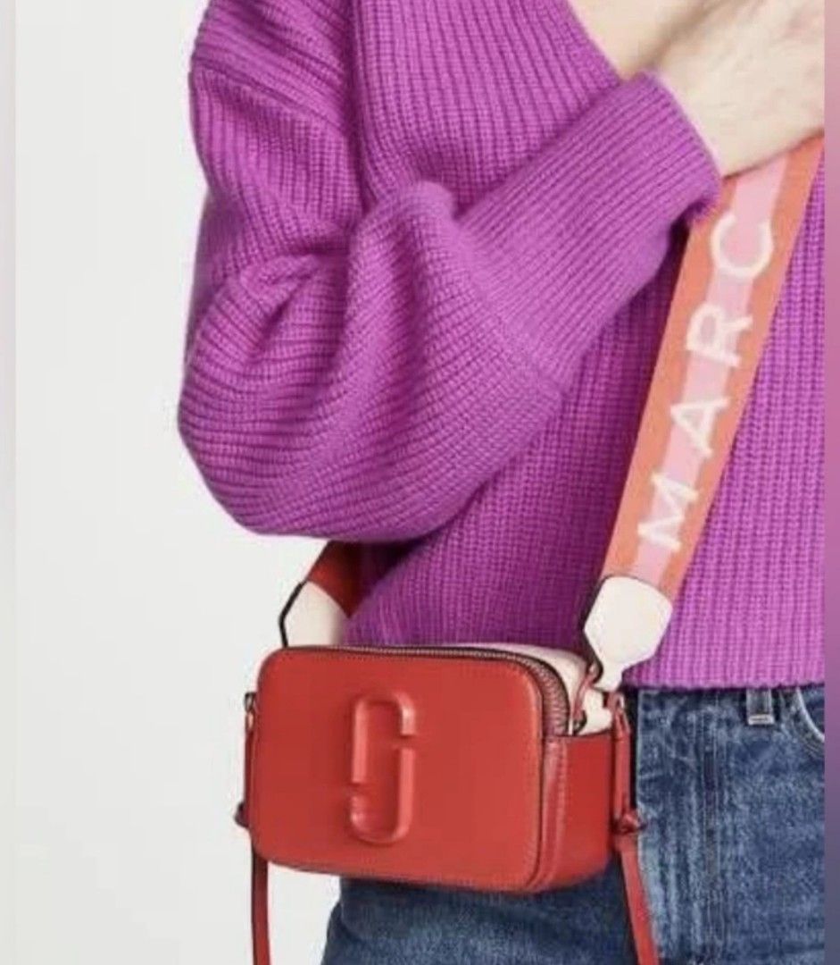 Marc Jacobs Snapshot, Barang Mewah, Tas & Dompet di Carousell