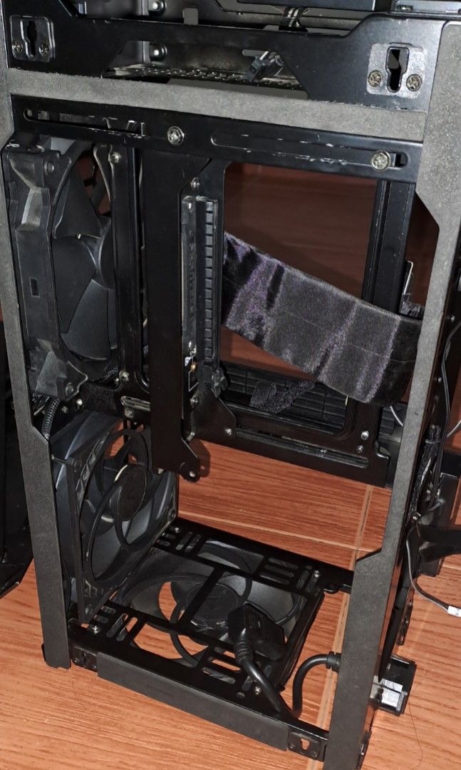 Phantek evolve shift V1 mini ITX case / Mesh panel / 2 Arctic p14 ...