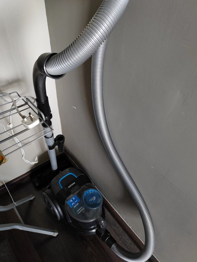 Philips FC9350/61 PowerPro Compact Bagless Vacuum Cleaner, TV & Home ...