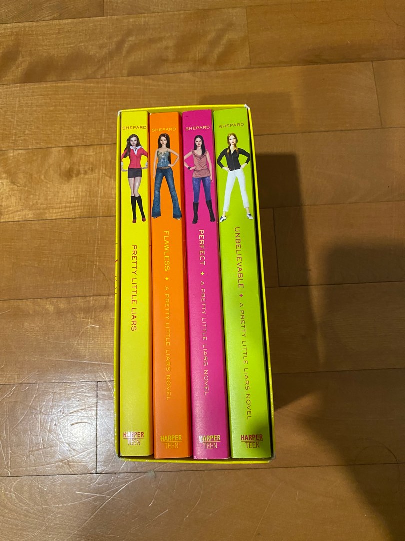 Pretty Little Liars book series 1-4, Hobbies & Toys, Books & Magazines ...