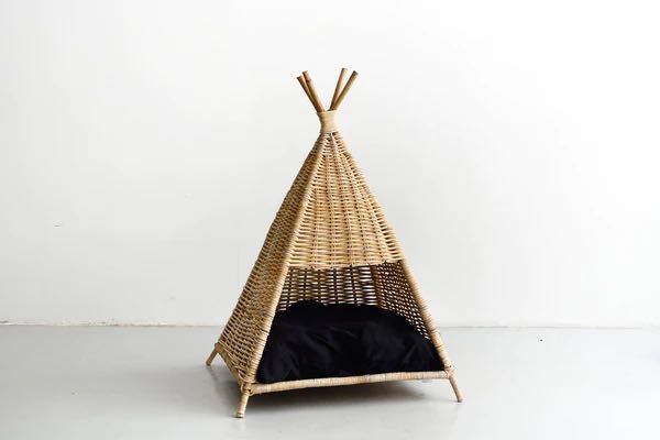 Rattan Pet Teepee Tent - Island Living, Pet Supplies, Homes & Other Pet ...