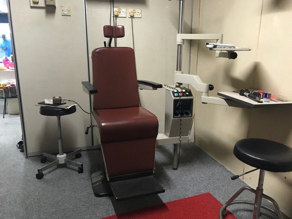 refraction chair, Furniture & Home Living, Furniture, Chairs on Carousell