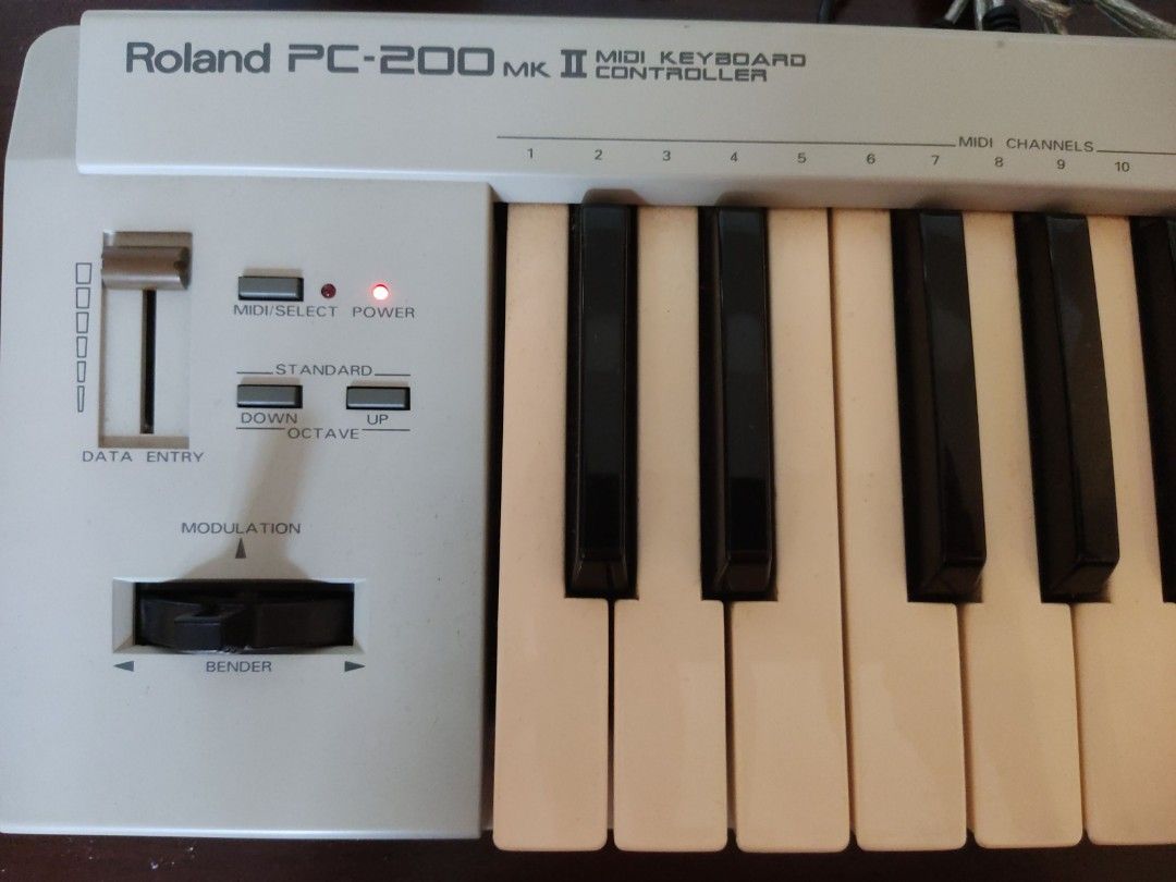 Roland PC-200 MK II Midi Keyboard Controller, Hobbies & Toys, Music ...