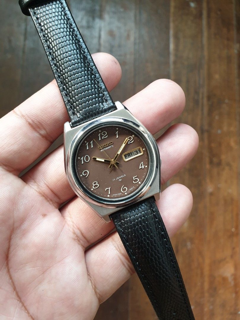 Seiko 7009 choco dial, Men's Fashion, Watches & Accessories, Watches on ...