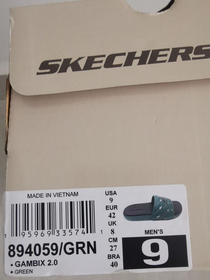 Skechers x One Piece slipper, Men's Fashion, Footwear, Flipflops and ...