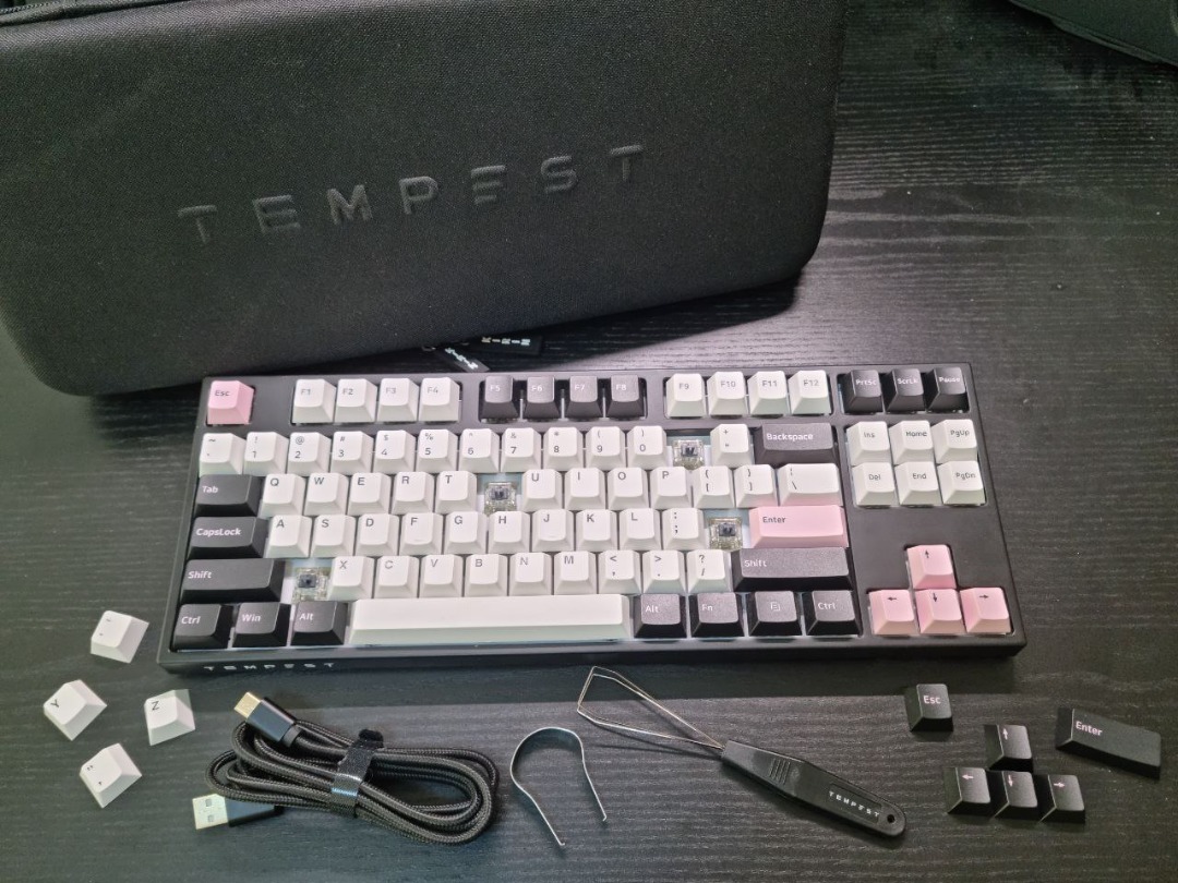 Tempest Kirin v2 mechanical keyboard, Computers & Tech, Parts ...