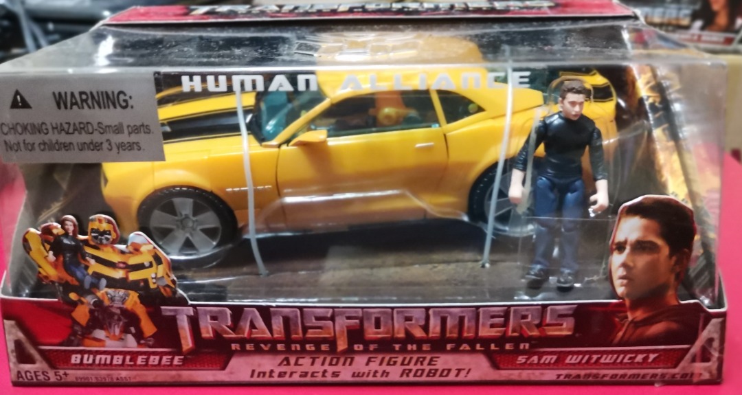 Transformers Human Alliance Bumblebee with Sam, Hobbies & Toys, Toys ...