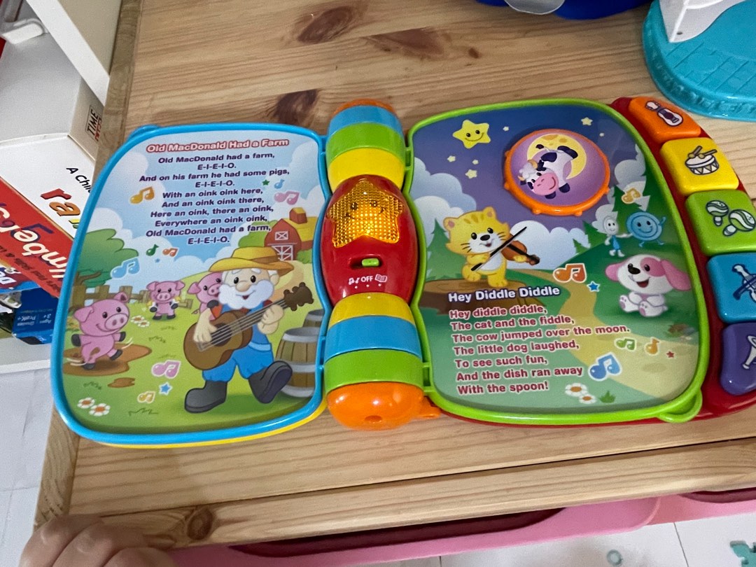 Vtech musical books and wheel, Hobbies & Toys, Toys & Games on Carousell