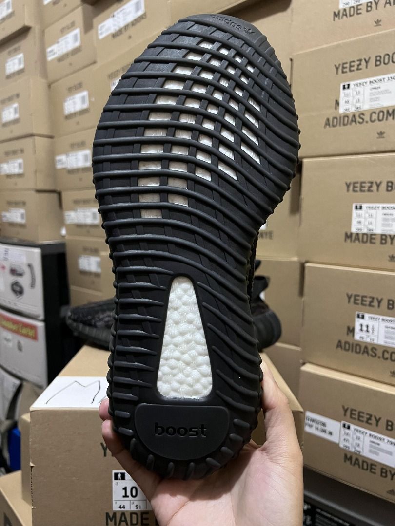 Yeezy Boost 350 v2 Mx Rock, Men's Fashion, Footwear, Sneakers on Carousell