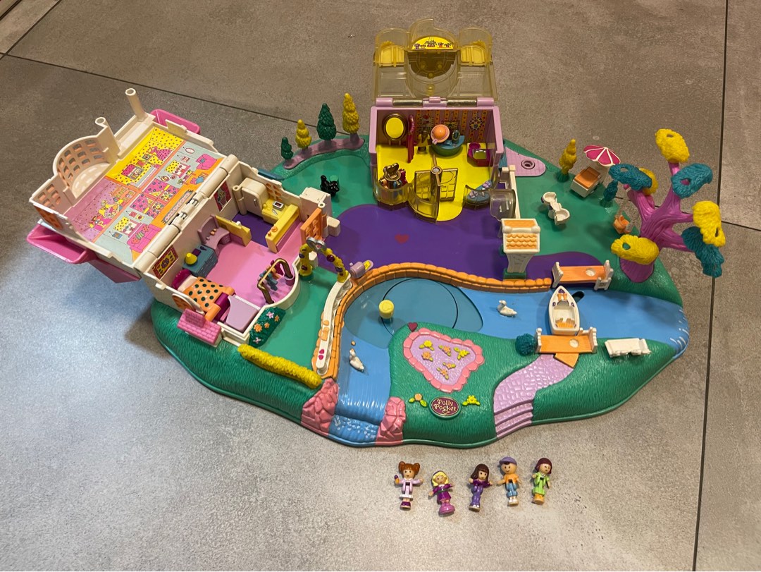 1996 Vintage Polly Pocket Magical Moving Pollyville 100% complete ...