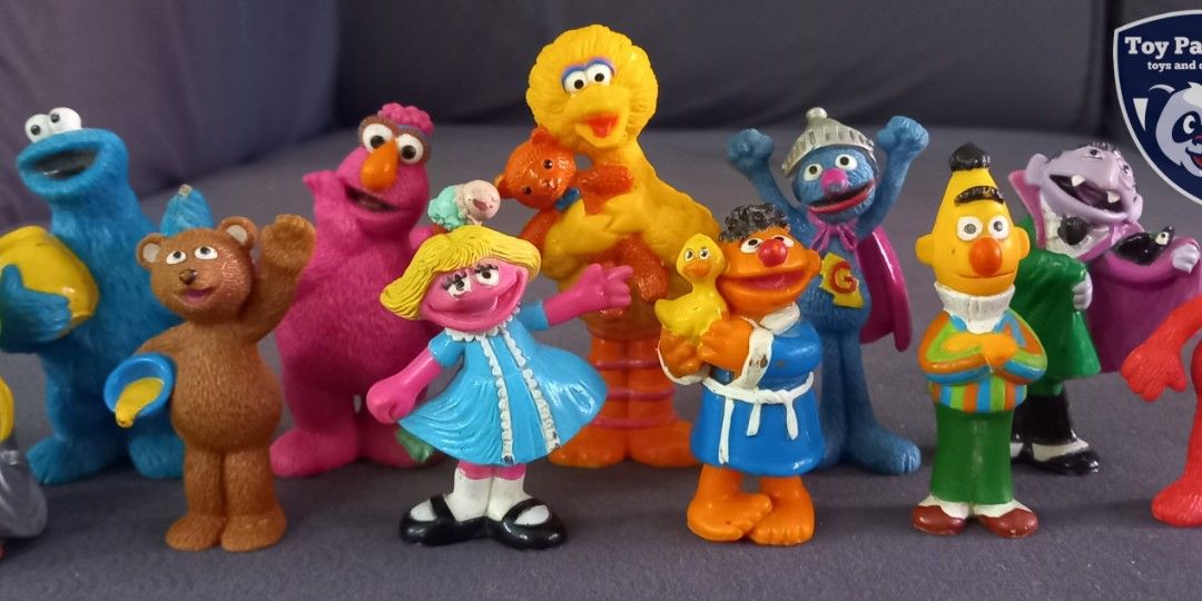 1997 SESAME Street PVC figures, Hobbies & Toys, Toys & Games on Carousell