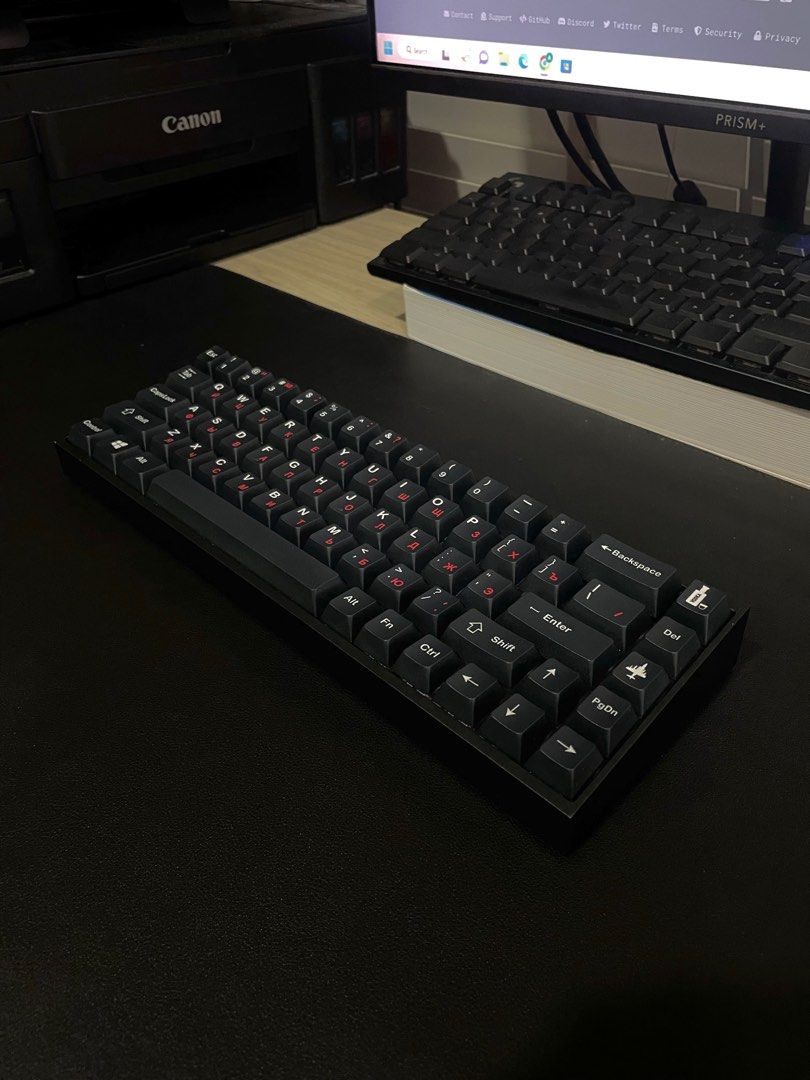 KBD fans Tofu 65 tofu 65 - Full Aluminium (Full Black Russian keycaps ...