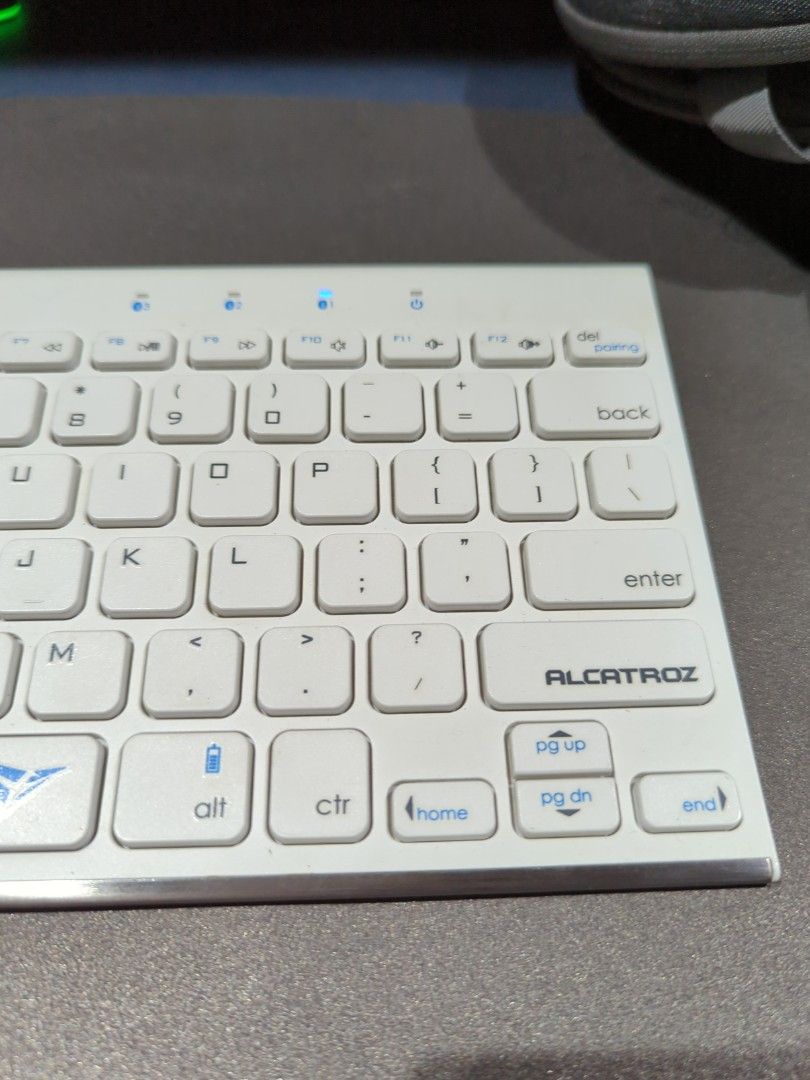 Alcatroz Bluetooth Keyboard, Computers & Tech, Parts & Accessories ...