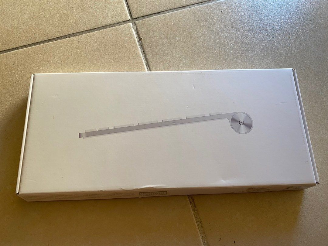 Apple Wireless Keyboard Model A1314 Computers And Tech Parts And Accessories Computer Keyboard On