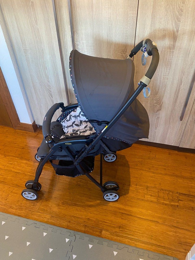 Aprica Lightweight Stroller Reversible, Babies & Kids, Going Out ...