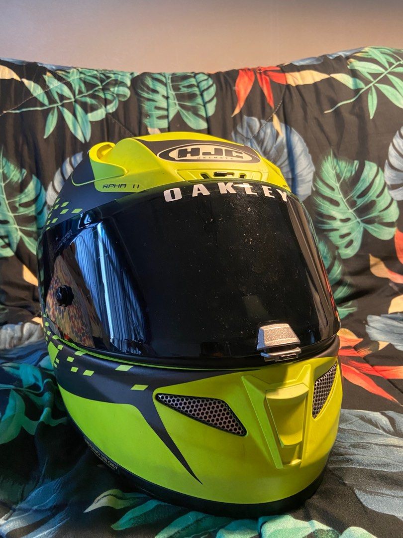 Authentic HJC RPHA 11, Auto Accessories on Carousell