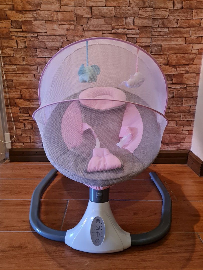 Automatic Baby Rocker/Swing, Babies & Kids, Baby Nursery & Kids ...