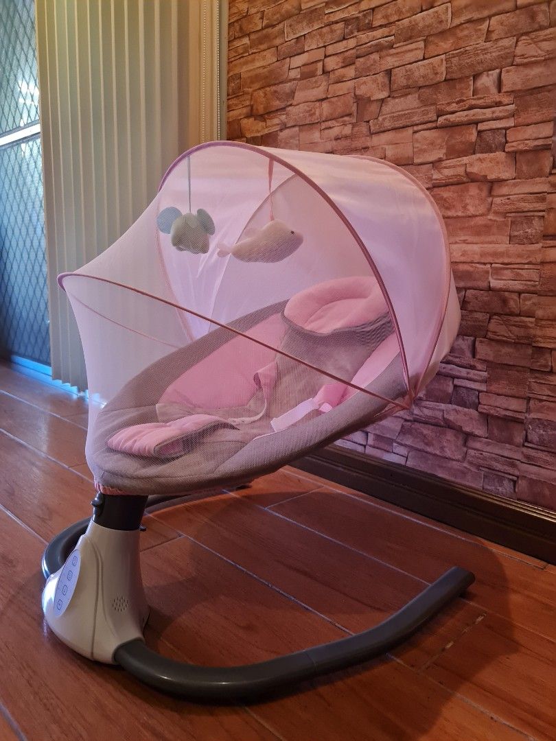 Automatic Baby Rocker/Swing, Babies & Kids, Baby Nursery & Kids ...