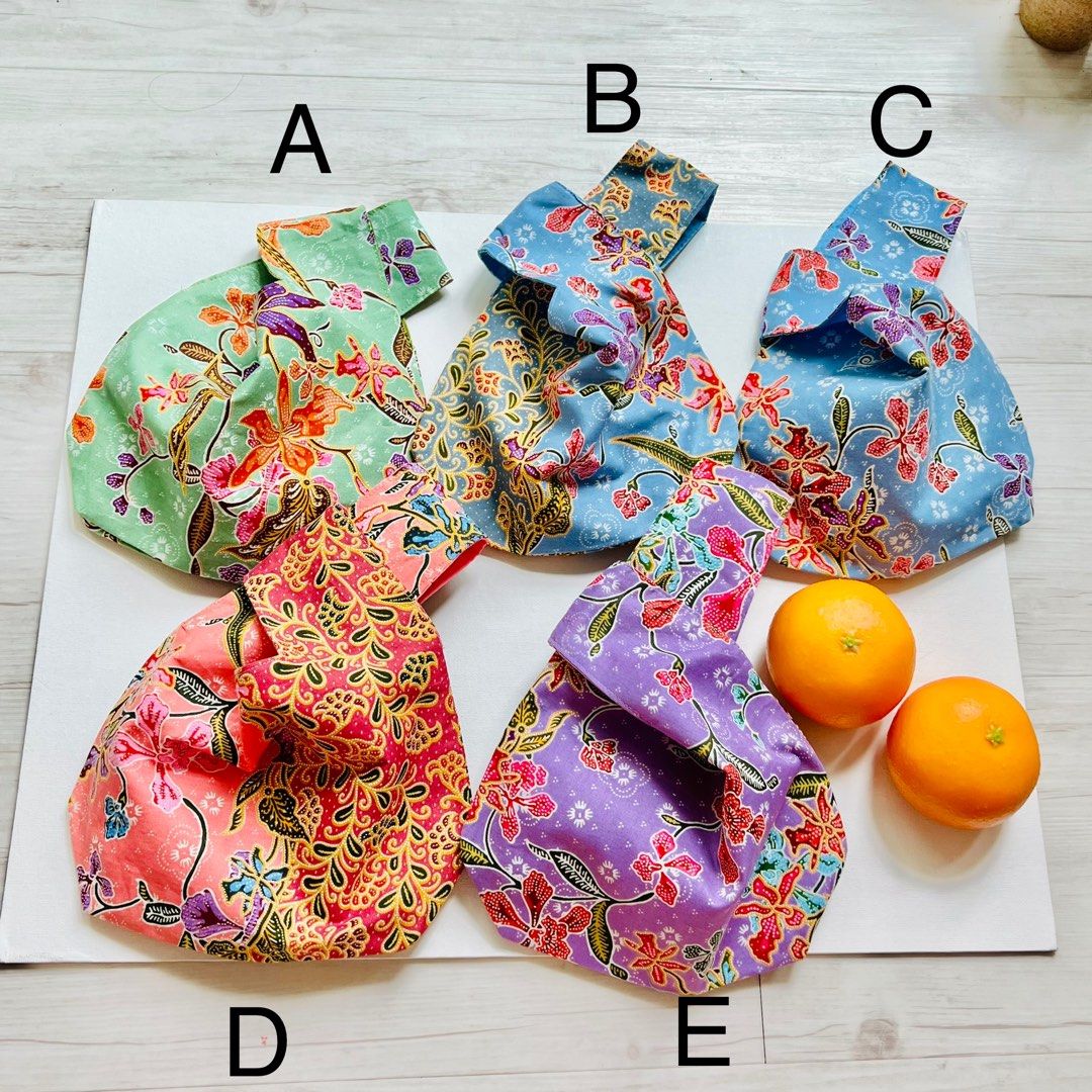 Batik Mini Knot Bag Handmade in Singapore, Women's Fashion, Bags ...