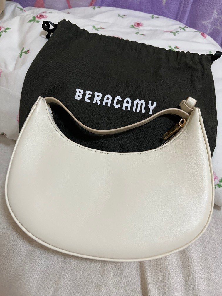 Beracamy leather off white Ava shoulder bag, 女裝, 手袋及銀包, 單肩包 - Carousell