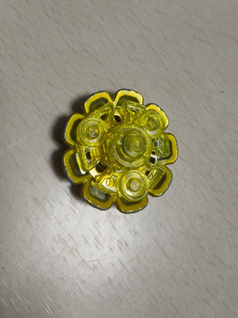 Beyblade metal fight Divine Chimera TR145FB, Hobbies & Toys, Toys ...