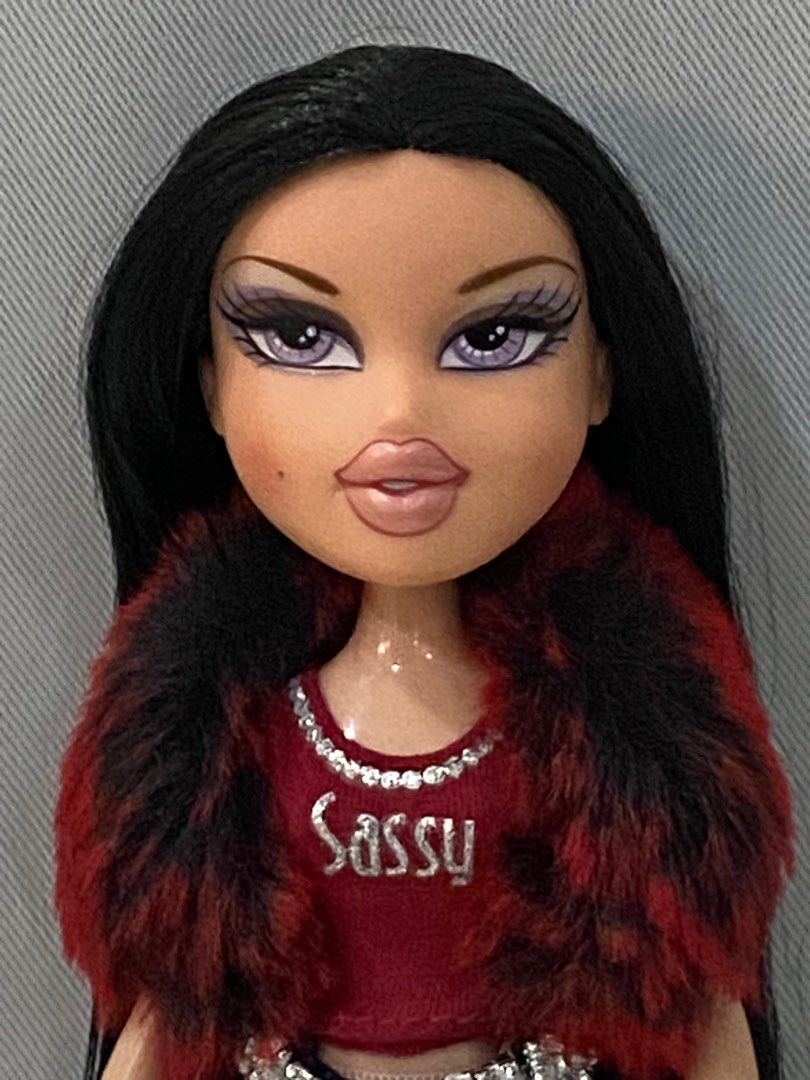BRATZ FOREVER DIAMONDZ SHARIDAN, Hobbies & Toys, Toys & Games on Carousell