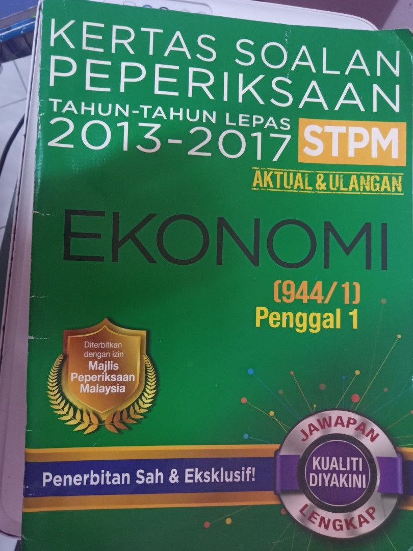 BUKU LATIHAN EKONOMI STPM SEM 1, Hobbies & Toys, Books & Magazines ...