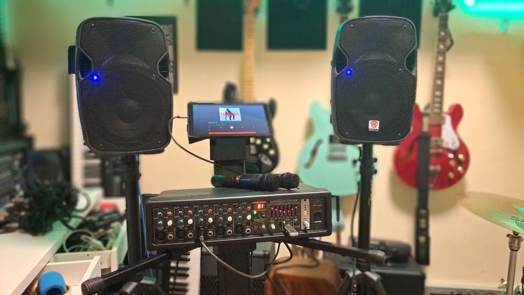 For sale - Complete PA system Behringer PMP550M with 2 wireless mics ...