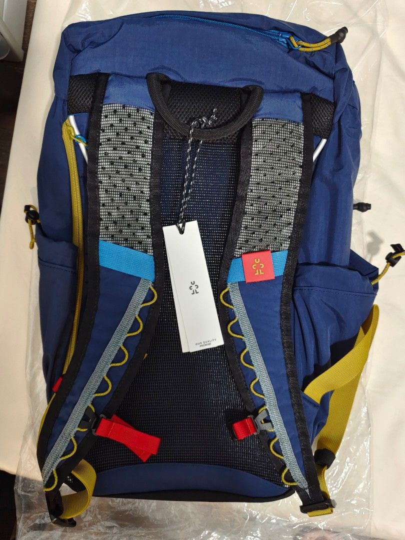 Crumpler Beaten Track Backpack, Men's Fashion, Bags, Backpacks on Carousell