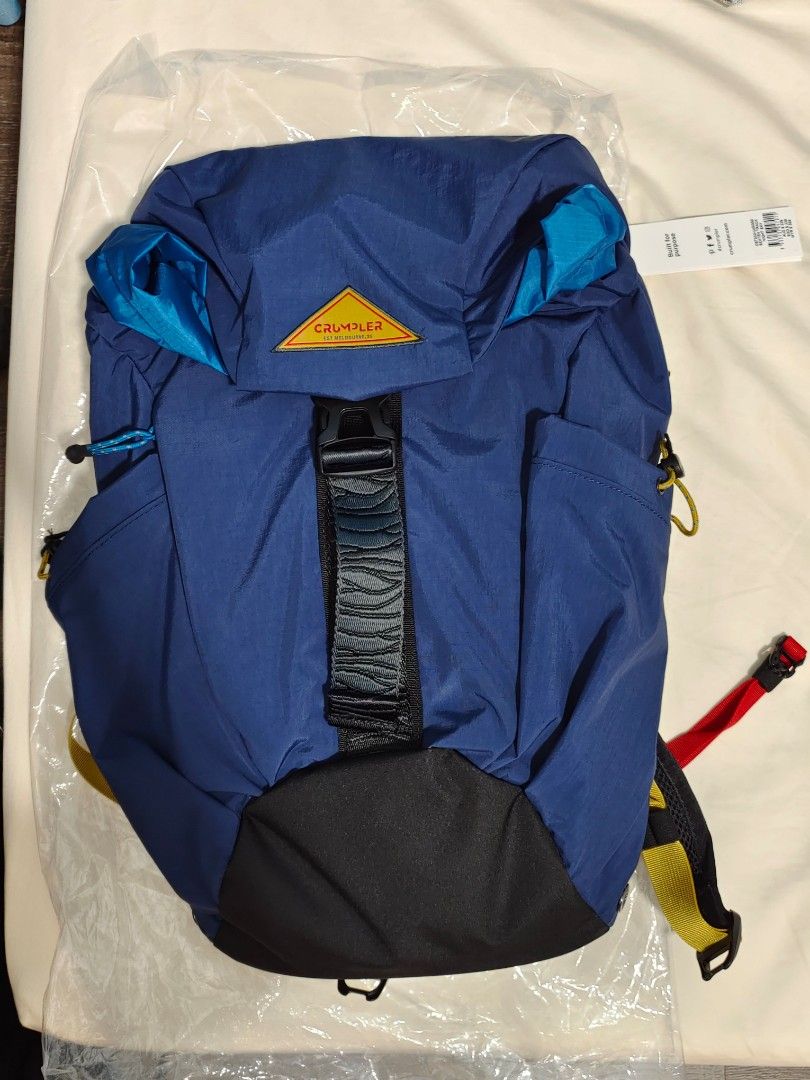 Crumpler Beaten Track Backpack, Men's Fashion, Bags, Backpacks on Carousell