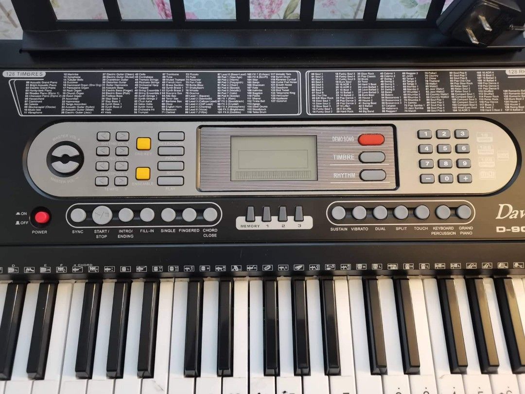 Davis 902 61 keys Keyboard - Touch Responsive, Hobbies & Toys, Music ...