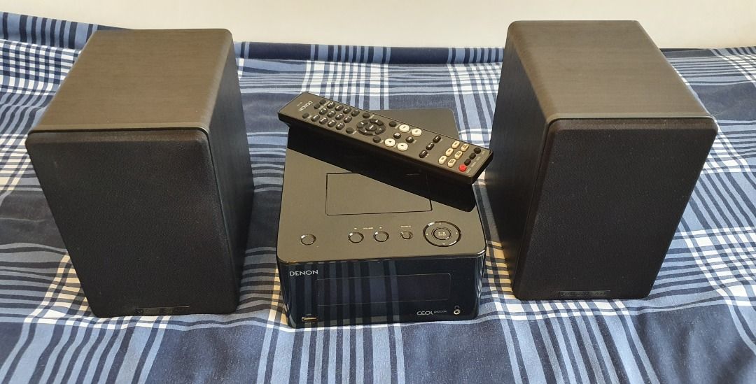 Denon DRA-N5 CEOL piccolo Network Music System and two Denon SC-N5 ...