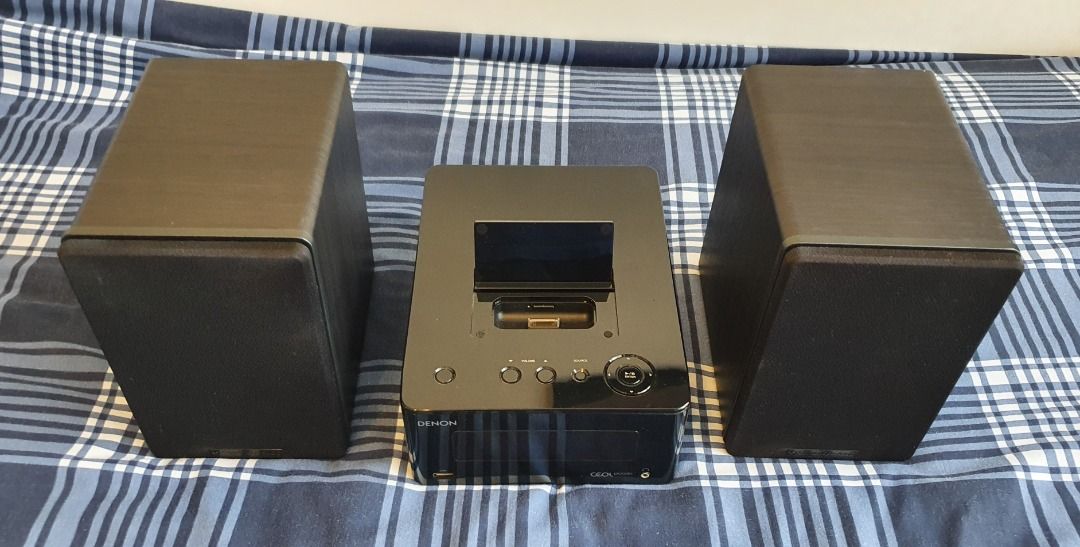 Denon DRA-N5 CEOL piccolo Network Music System and two Denon SC-N5 ...