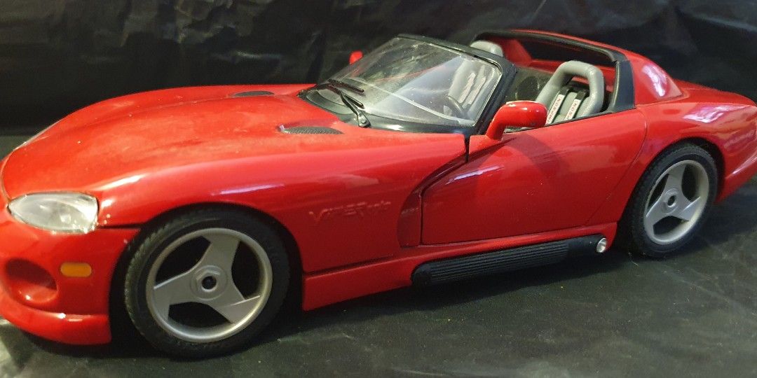 Dodge Viper Die Cast Car model 1/18 scale, Hobbies & Toys, Toys & Games ...