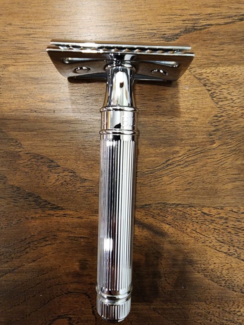 Edwin Jagger safety razor, Beauty & Personal Care, Men's Grooming on ...