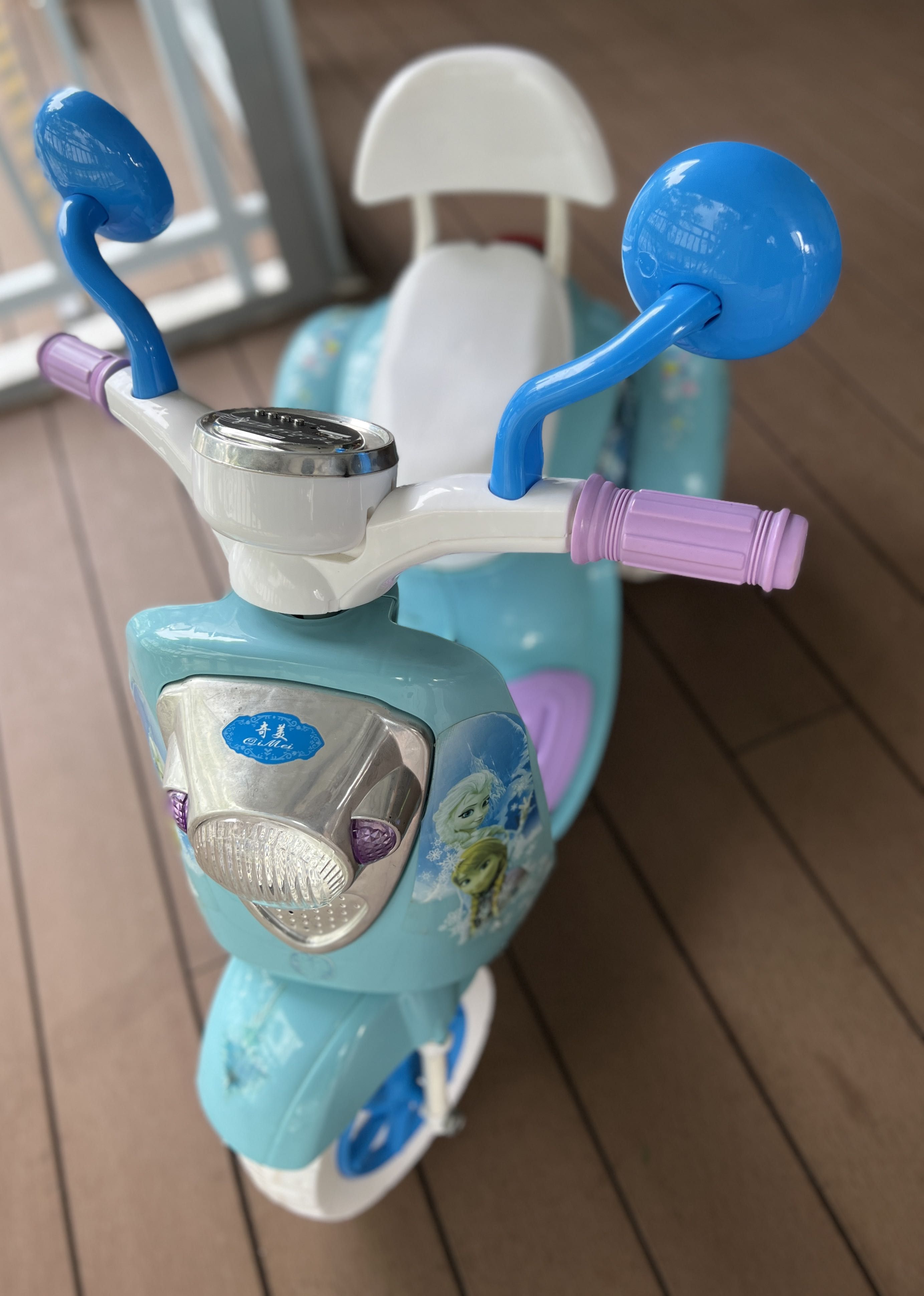 Elsa electric motorbike, Hobbies & Toys, Toys & Games on Carousell