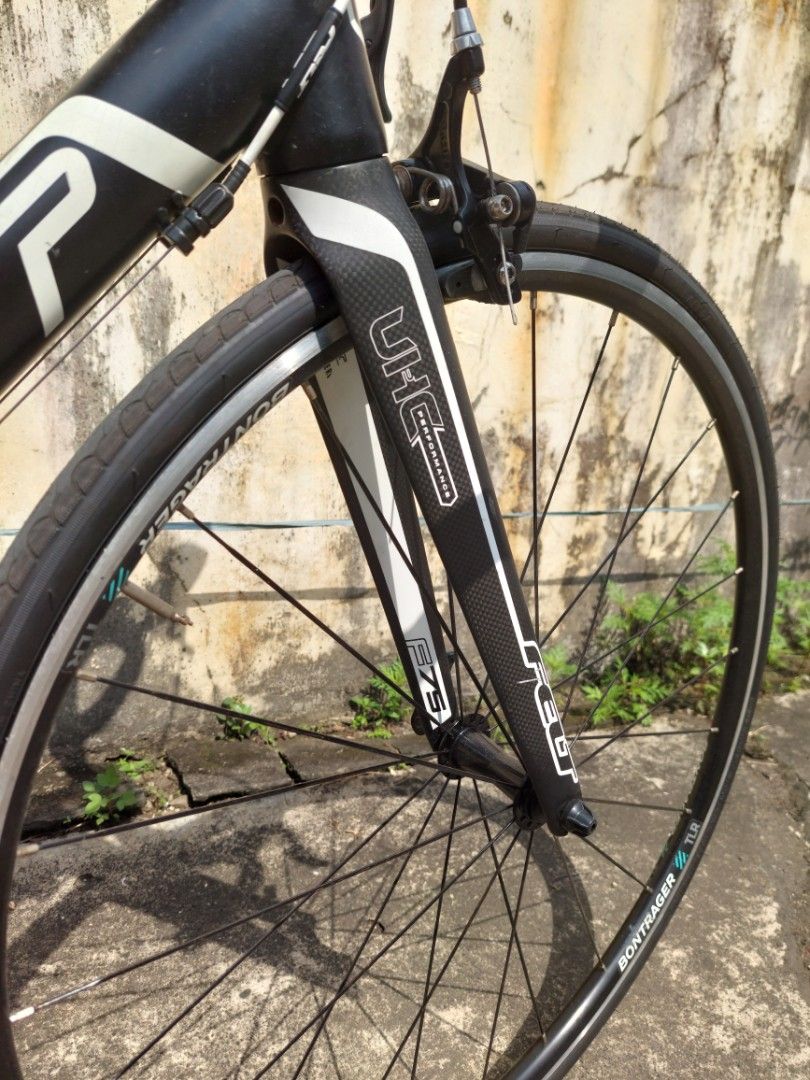 Felt f75 road bike, Sports Equipment, Bicycles & Parts, Bicycles on Carousell