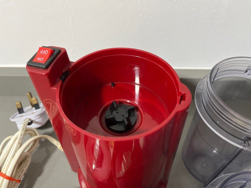 Food processor 2 blades 5 containers 3 covers made in Korea, Furniture ...