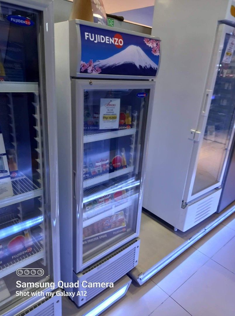 Fujidenzo Upright chiller, Food & Drinks, Chilled & Frozen Food on ...