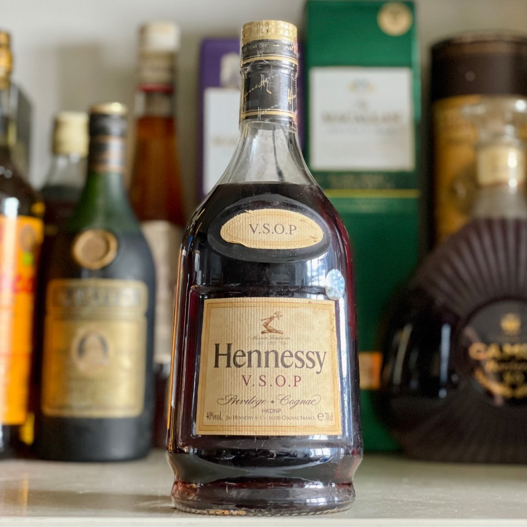 Hennessy VSOP Cognac Gold cap vintage no box 700ml, Food & Drinks ... Hennessy VSOP Cognac Gold cap vintage no box 700ml, Food & Drinks ...