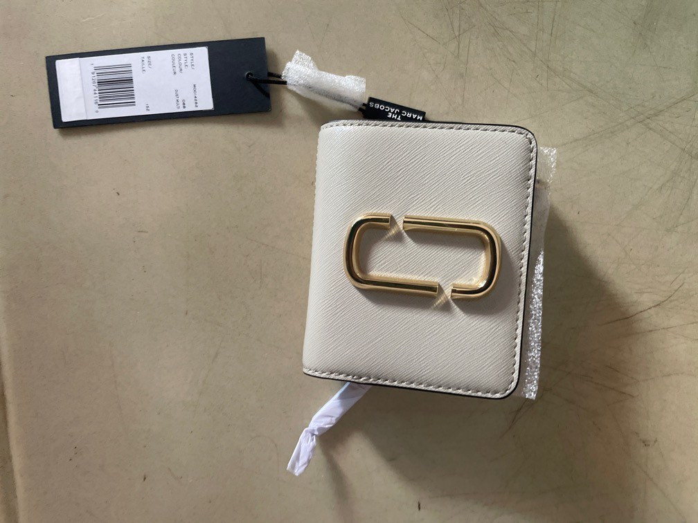 Mark Jacobs Wallet, Women's Fashion, Bags & Wallets, Wallets & Card ...