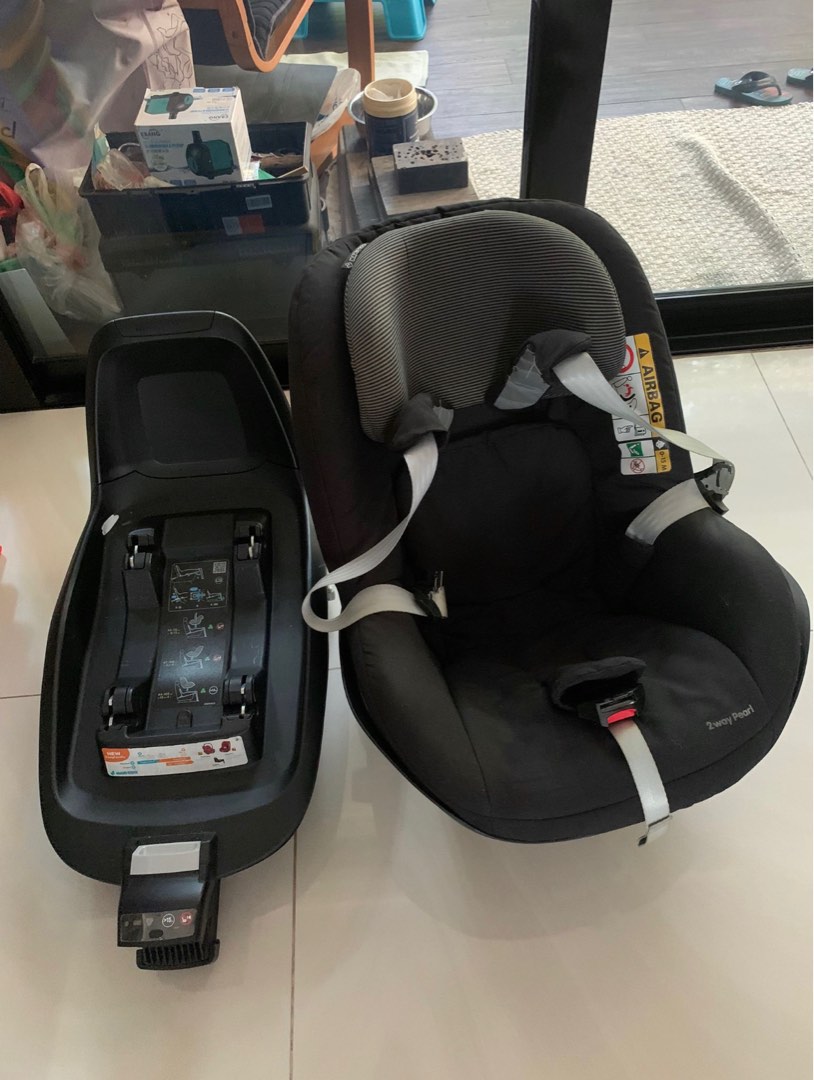 Maxi-Cosi 2-Way Pearl + 2WayFix Isofix Base, Babies & Kids, Going Out, Car Seats on Carousell