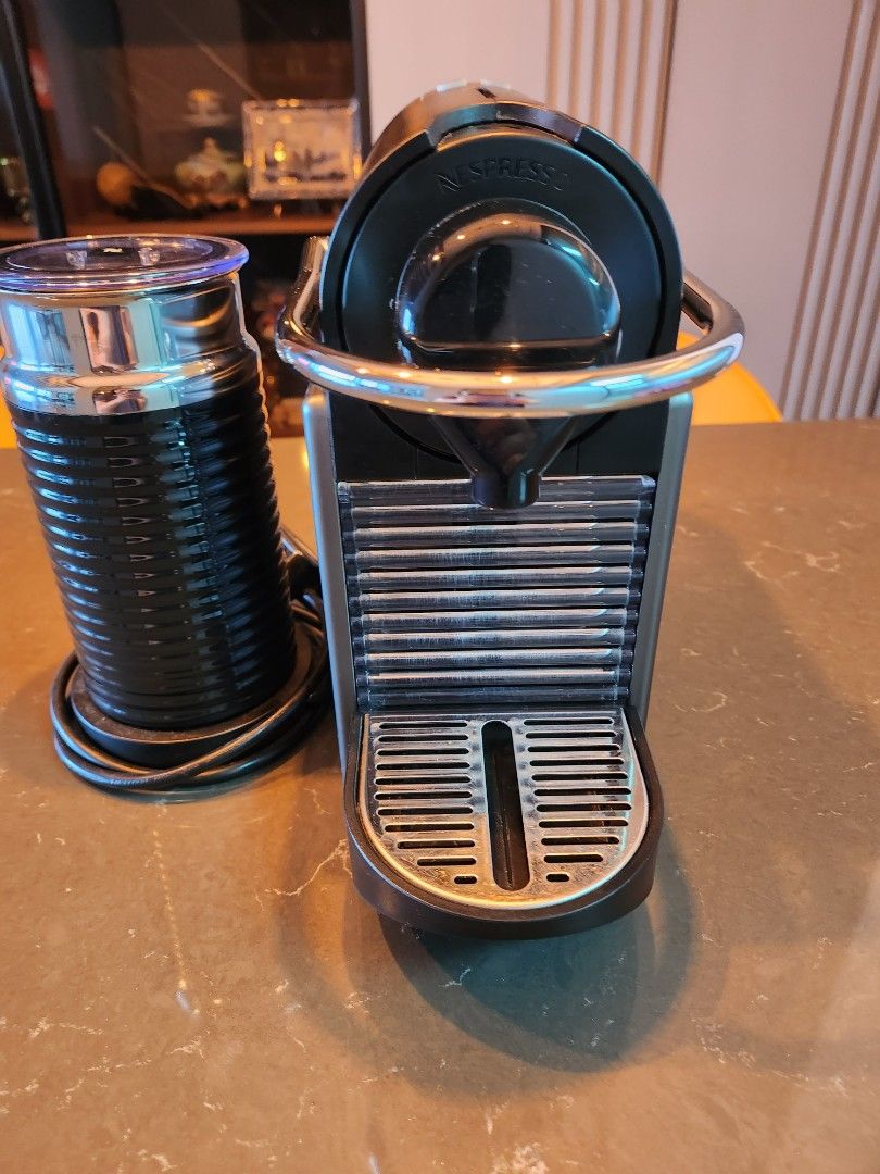 NESPRESSO Pixie Electric Titan Aeroccino Bundle in excellent condition, TV & Home Appliances ...